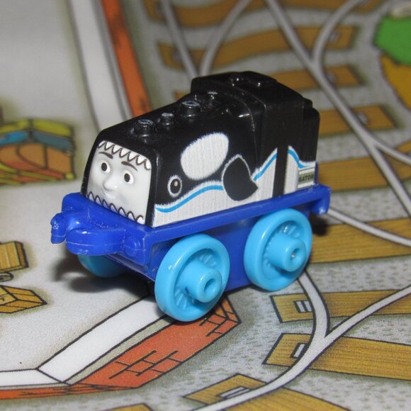 Thomas & Friends | Toys | Thomas Tank And Friends Mini Railway Train ...